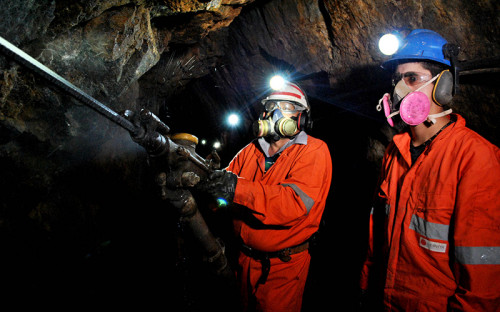 Chile: En 2023 más de 48 mil colaboradores de Codelco y Anglo American se han capacitado en ...