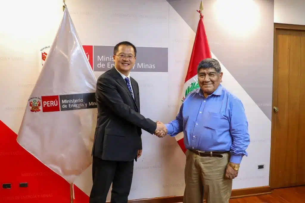 Perú: ¡"Toromocho Expande sus Horizontes con Éxito: Cumplimiento ...